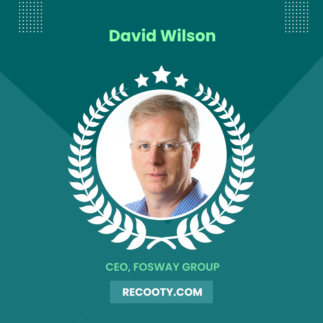 Top 20 HR Thought Leaders to Follow on LinkedIn - Recooty